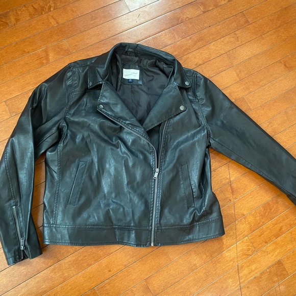 Universal Thread | Jackets & Coats | Universal Thread Black Faux ...